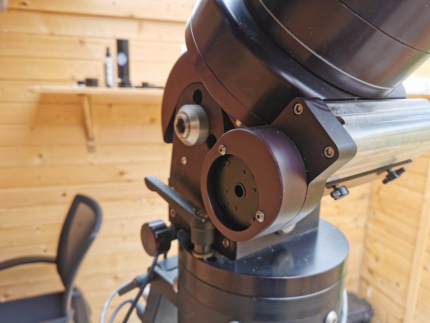 Adjusting and maintaining a Losmandy Titan Mount - www.C14edgeHD.com